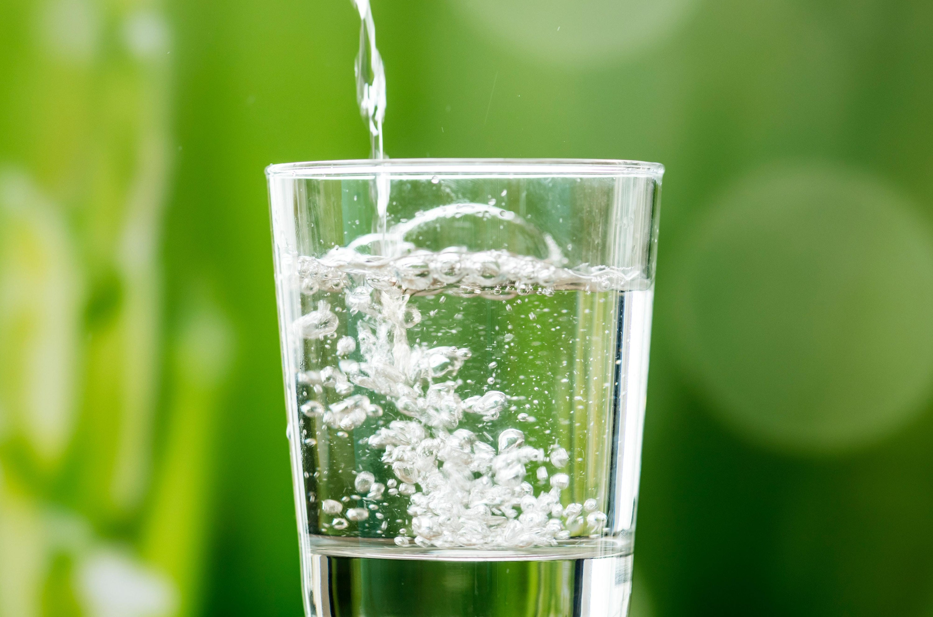 Purified vs. Distilled vs. Mineral vs. Tap – Choosing Health and Flavor ...